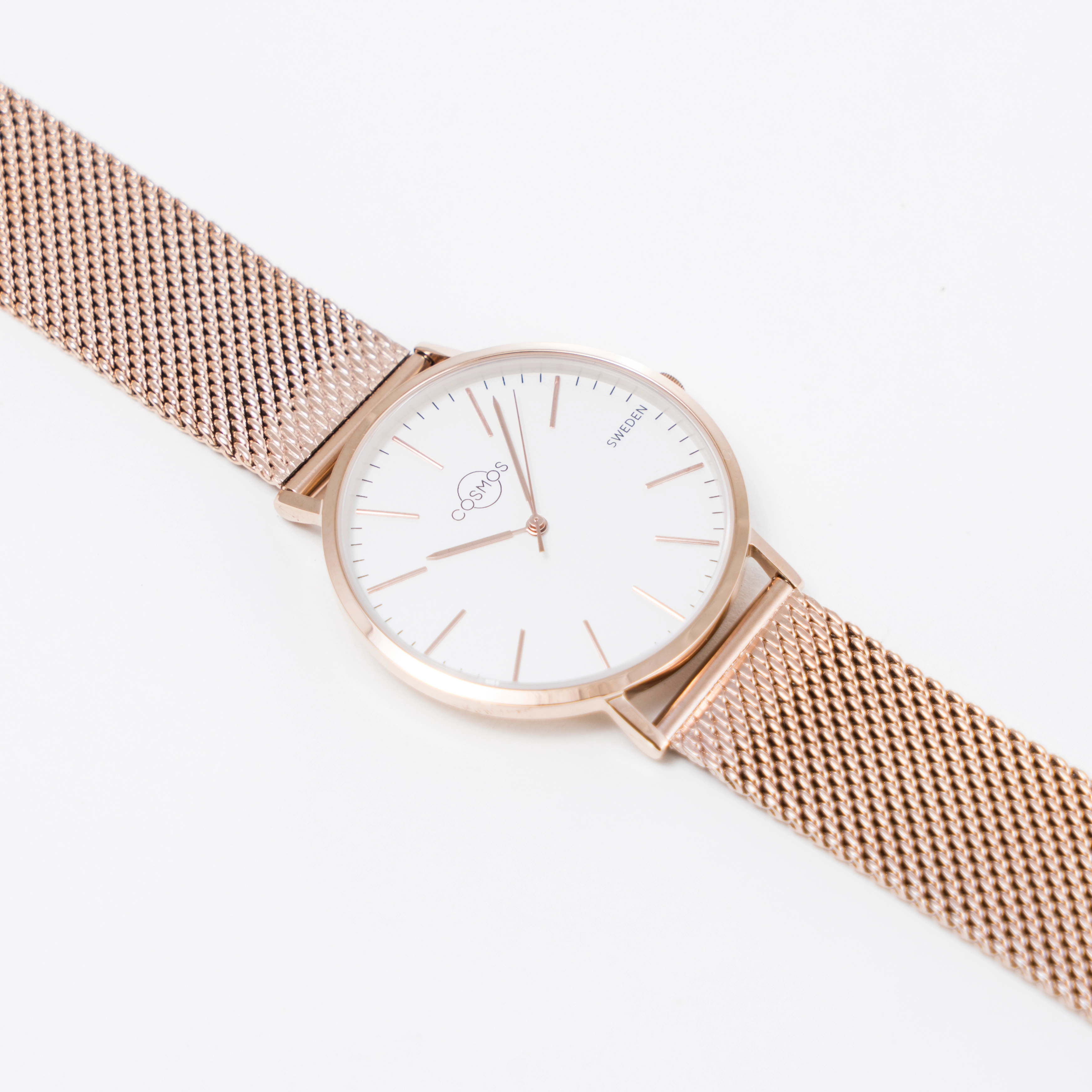 Cosmos Watches: Explore Our Space-Themed Timepieces | Your Universe on ...